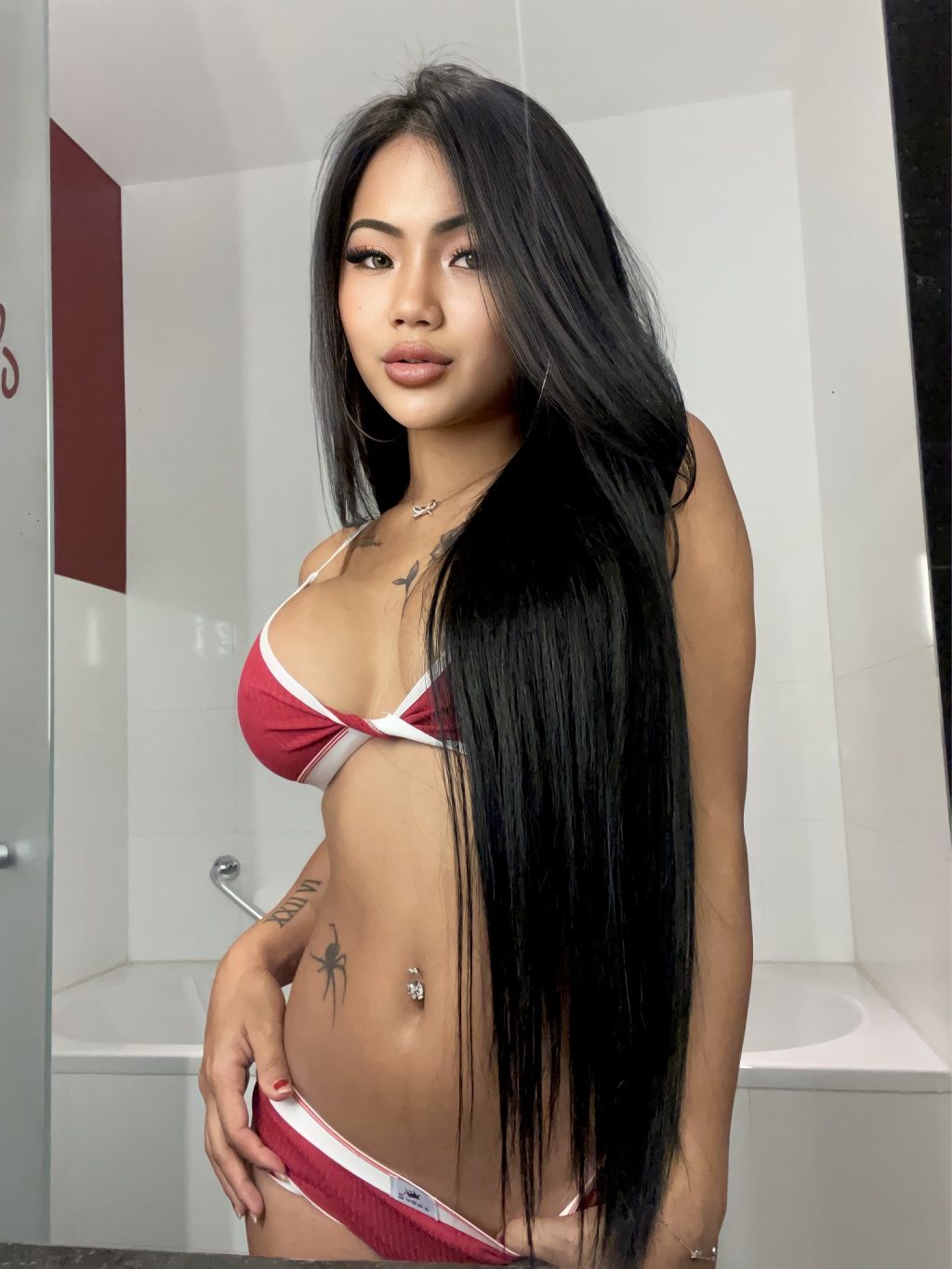 Praew asian สาวไทย หุ่นสเปคฝรั่ง หน้า นม ครบ - Xzaap