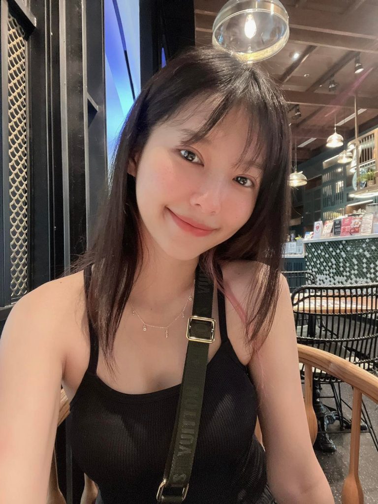 น้องคิมมี่ kimmyyoy สตรีมเมอร์สาวน่ารักมาพร้อมความเสียวเซ็กซี่สุด